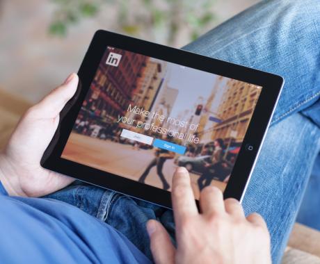 LinkedIn curriculum: Collega il Profilo Efficacemente - CVwizard